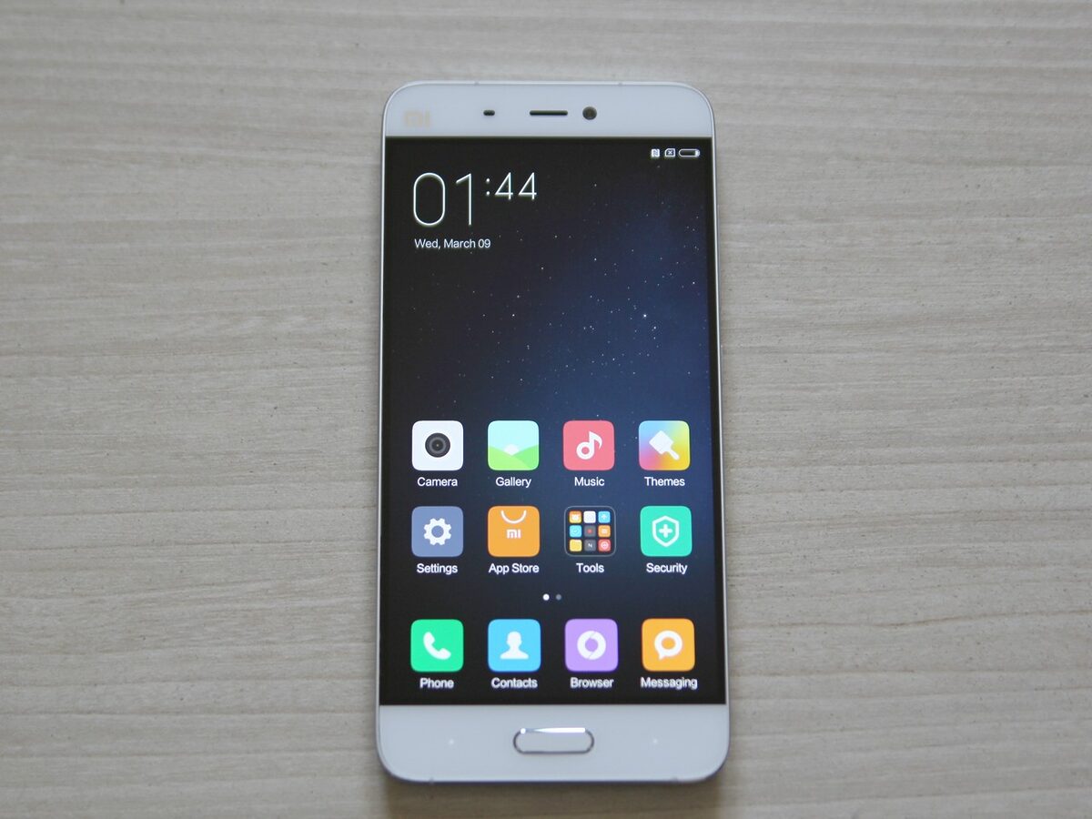 Xiaomi Lancarkan Mi 5 Dengan Rekaan Premium Serta Harga Yang Berpatutan