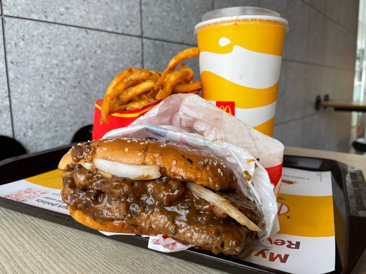 Menu Paling Digemari Rakyat Malaysia, Prosperity Burger Kini Kembali Di ...