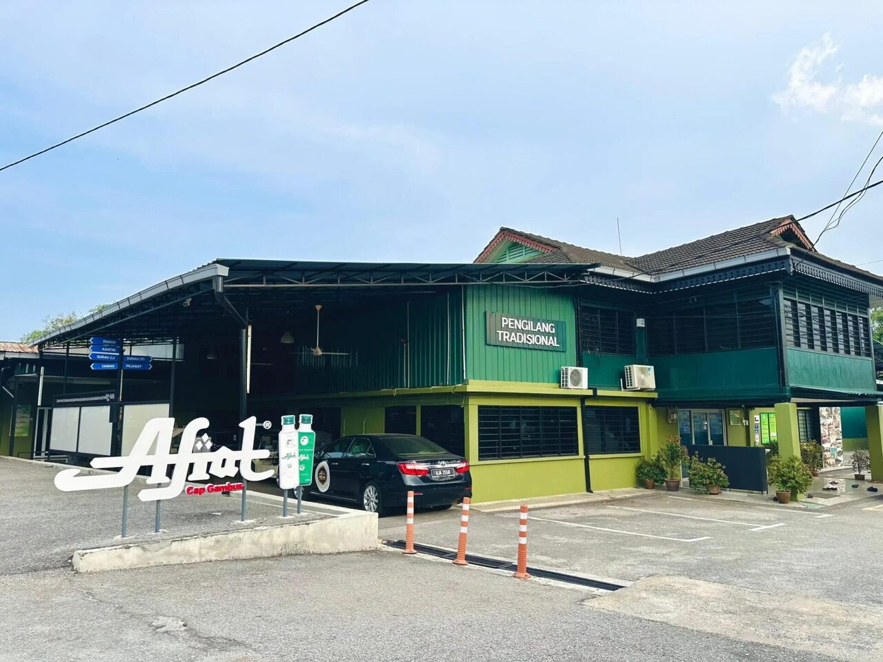 Legasi 101 Tahun Minyak Afiat, Tradisi Yang Masih Teguh Berdiri