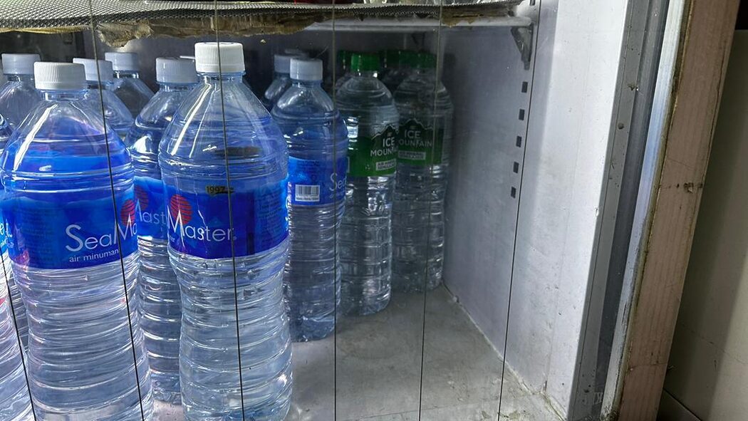 Benarkah Hanya Dua Jenama Air Mineral Dijual Di R&R PLUS?